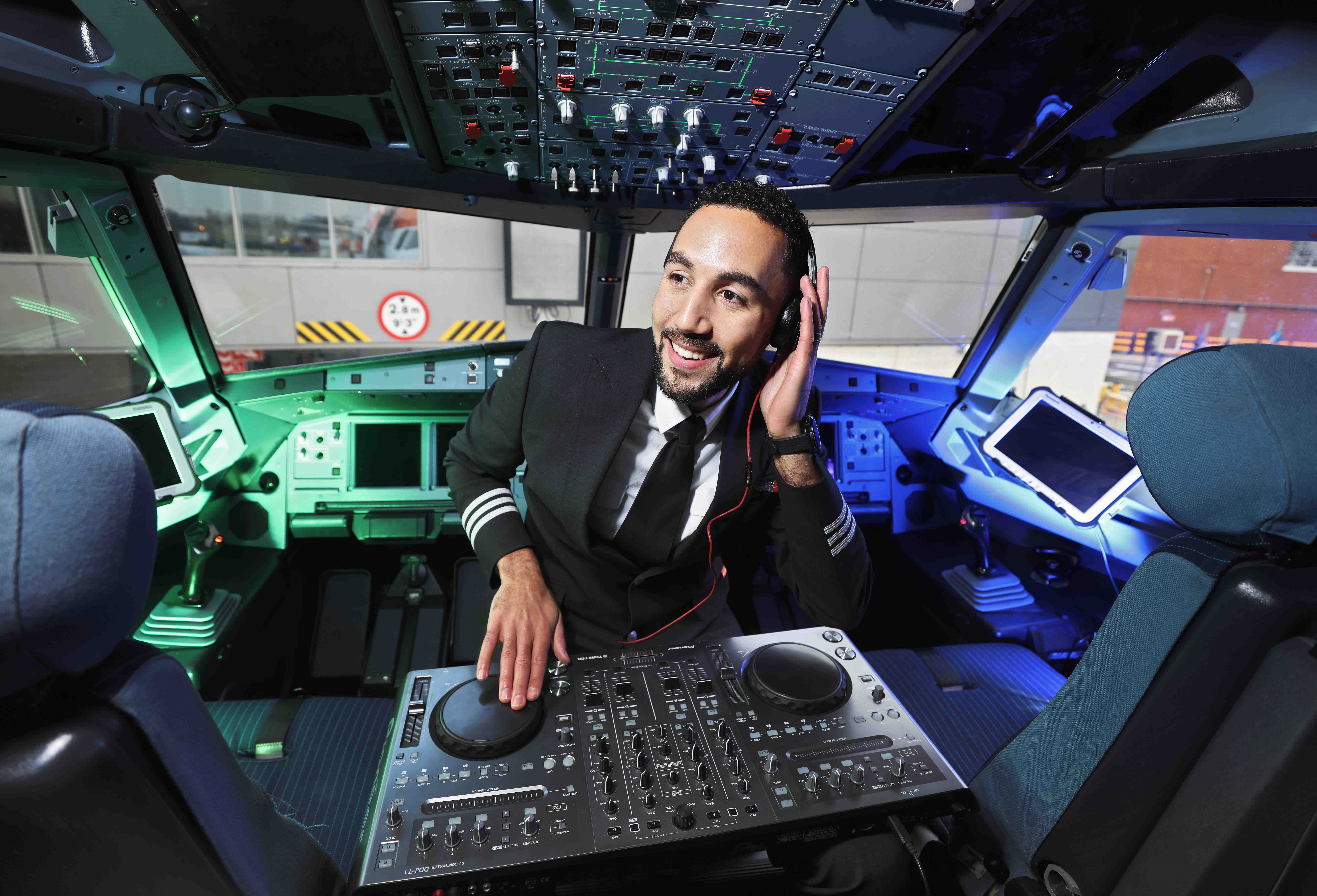 Generation easyJet Pilot Training Programme, London, 31st January 2022 ...