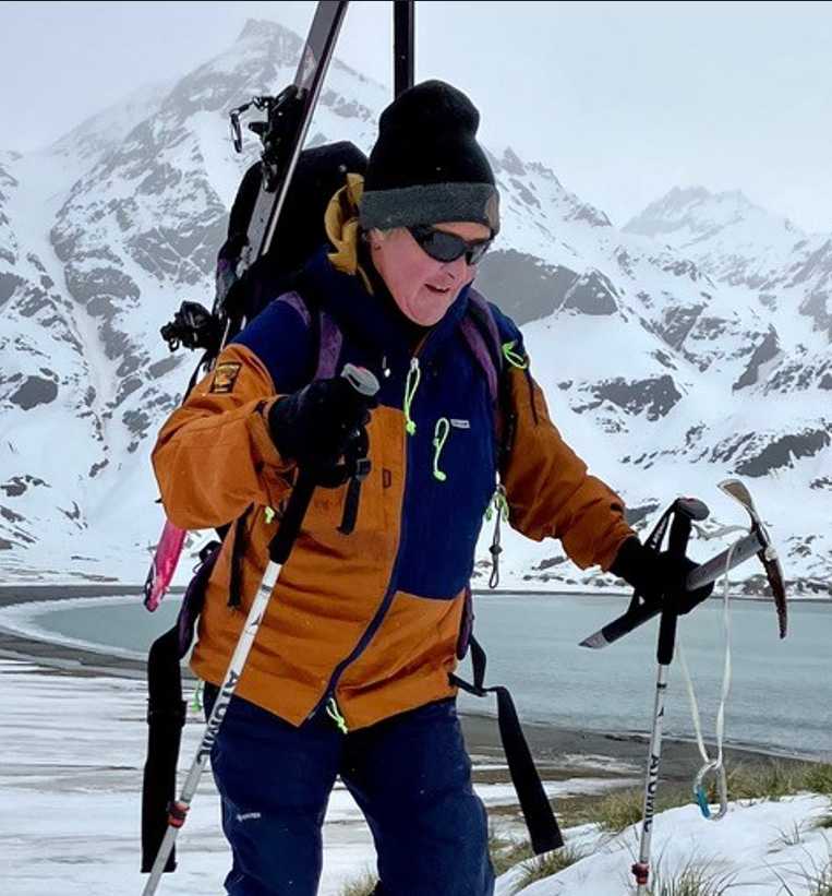Record-breaking polar explorer recognised by Queen Mary University of ...