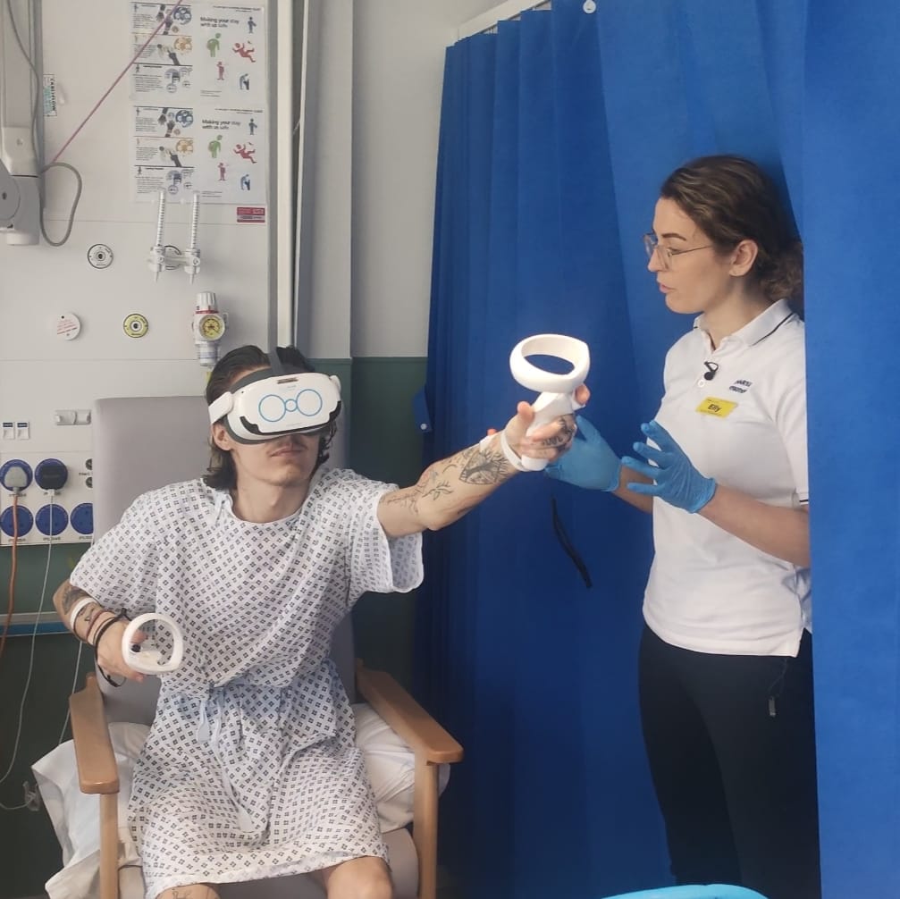One-of-a-kind virtual reality therapy aids major-trauma patients ...