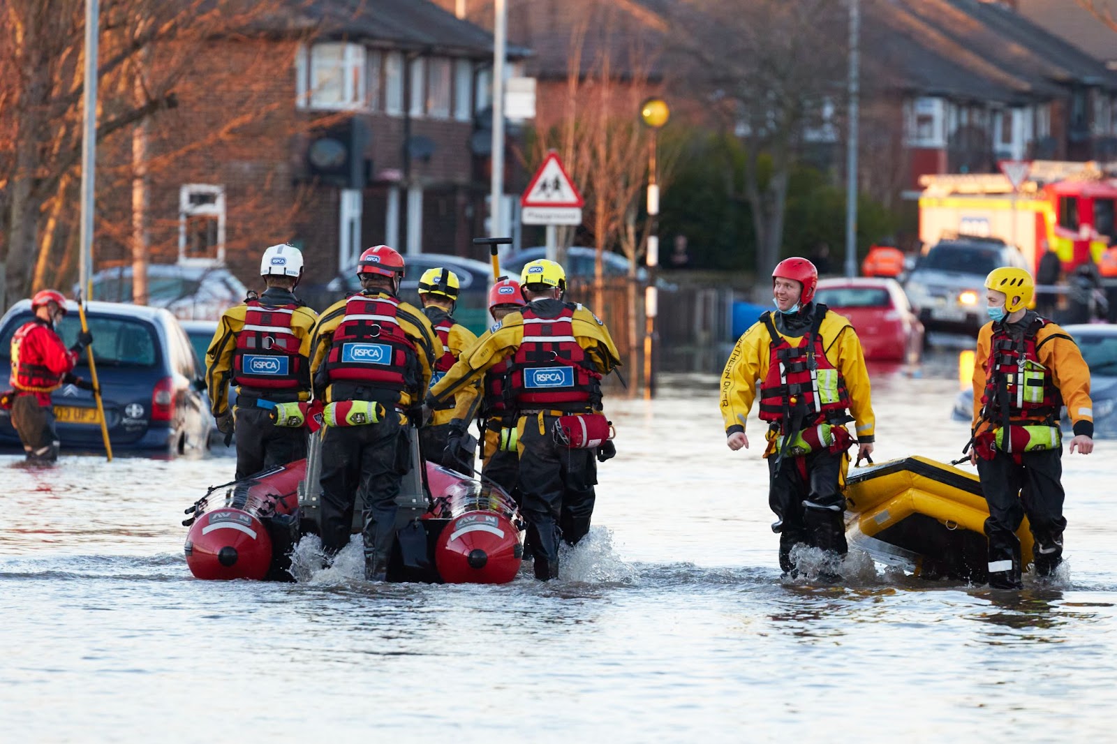 RSPCA flood response team on standby as warnings in place across ...
