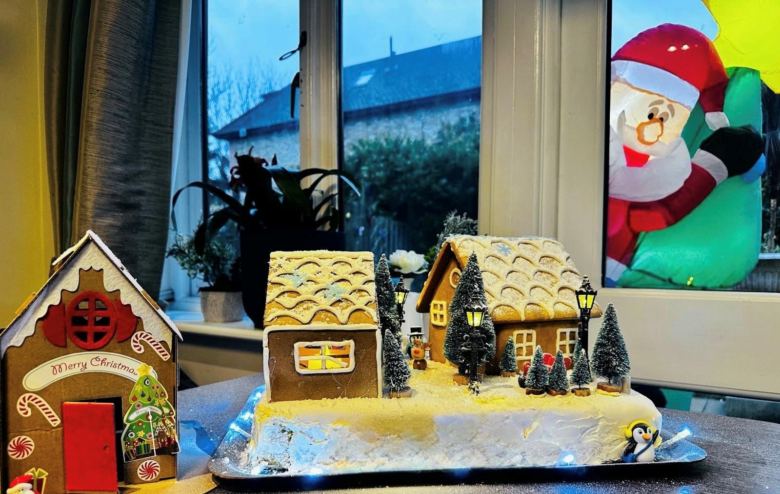 LOCAL CARE HOME IS CROWNED CHRISTMAS CAKE CHAMPION - London Post