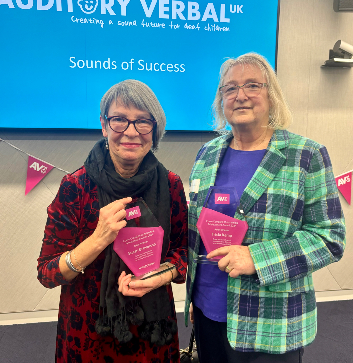 London champions of deaf children win national award for going above ...