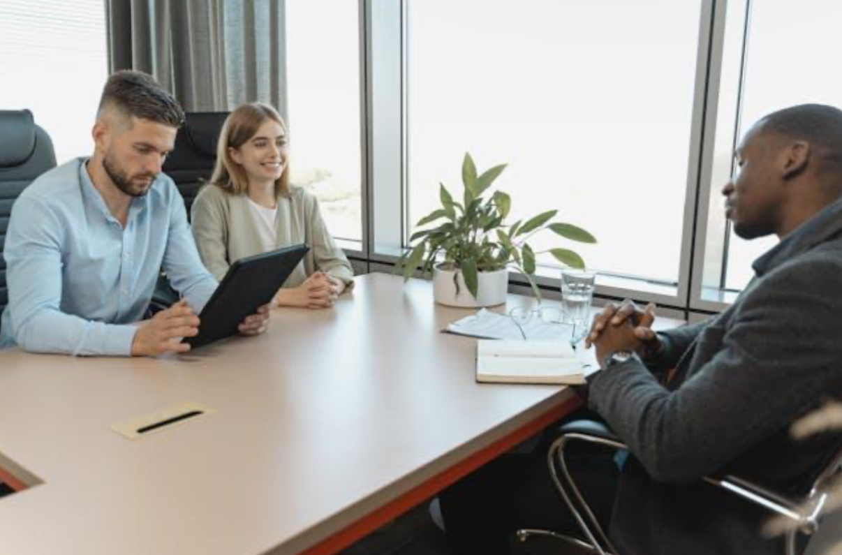 Key Challenges in Hiring Financiers and Traders in the UK - London Post