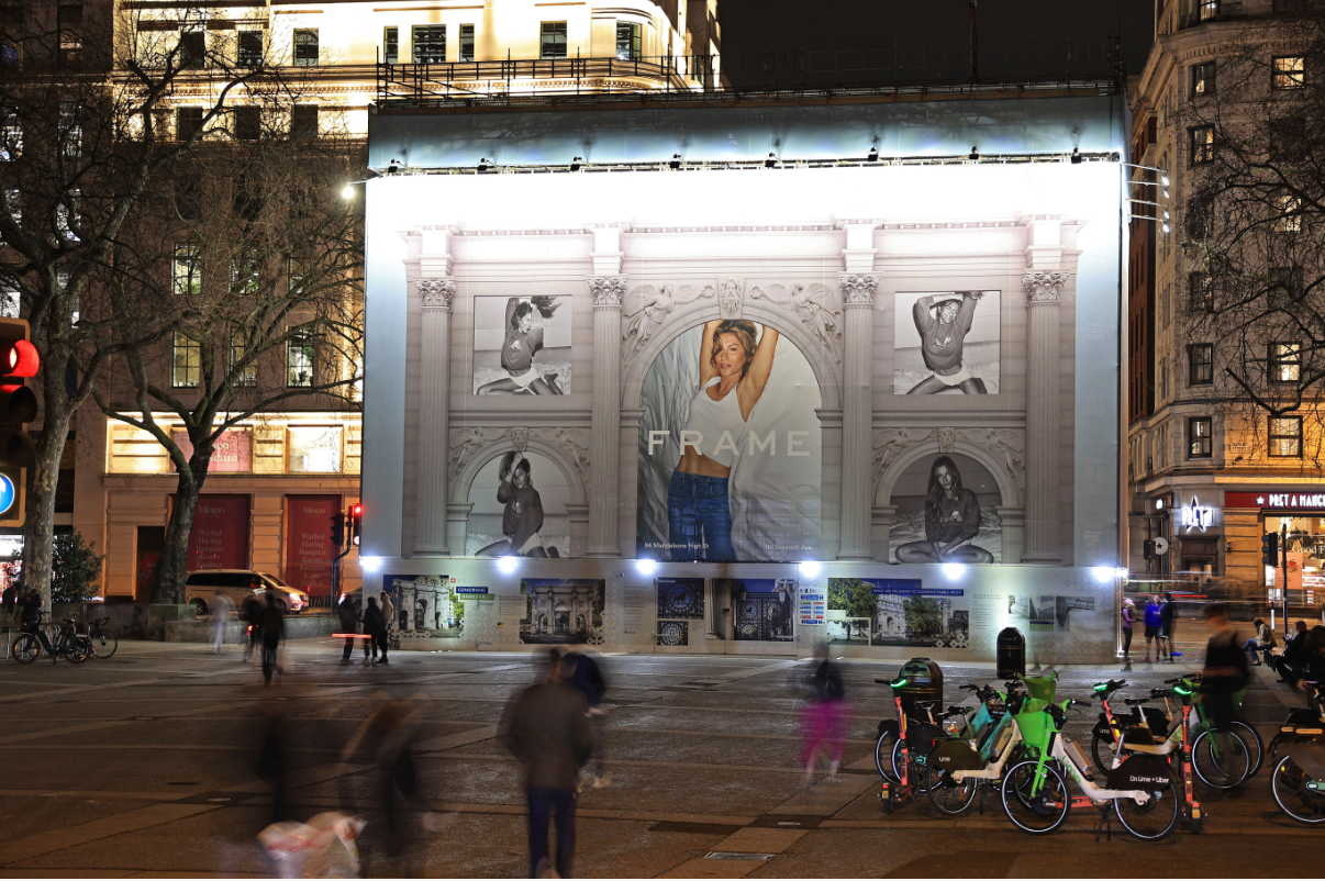 London's Marble Arch restoration almost complete as advertising shroud ...