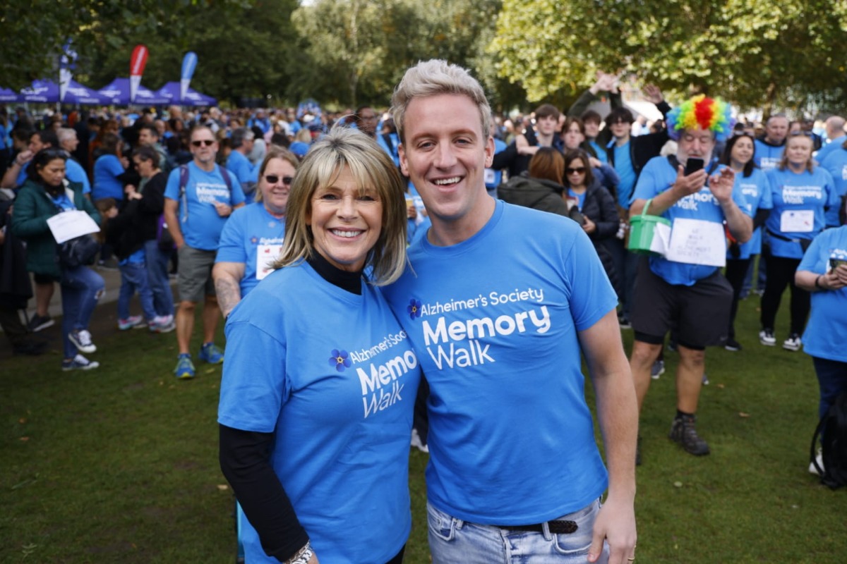 Over a thousand go the extra mile at Alzheimer’s Society’s London ...