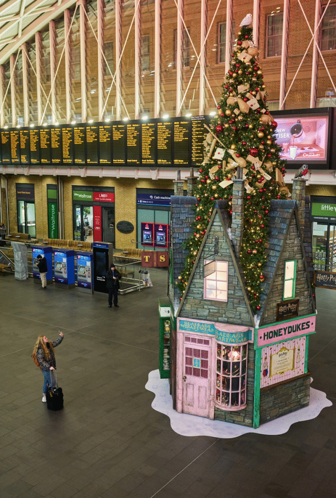 Harry Potter fans can now visit a 31-foot Christmas tree installation ...