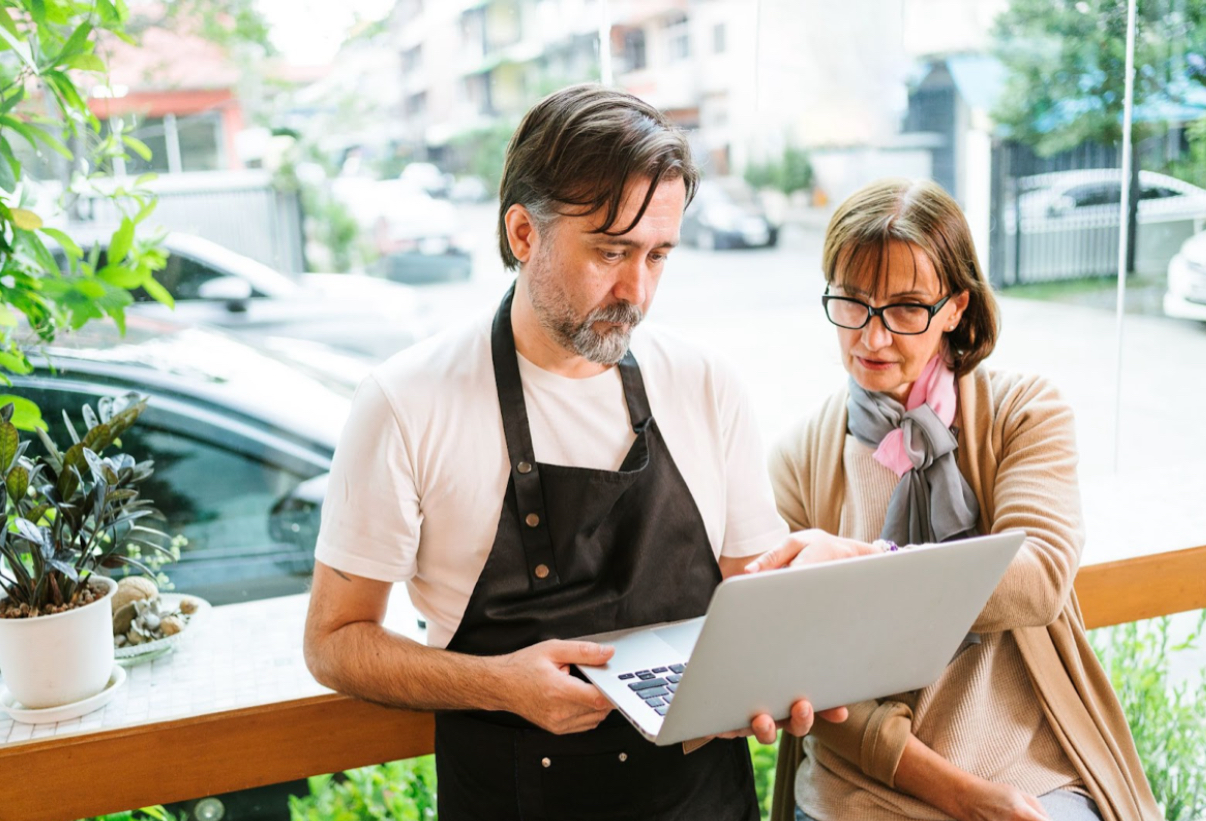 The Rise of Smart Software: What’s Powering Modern UK Service ...