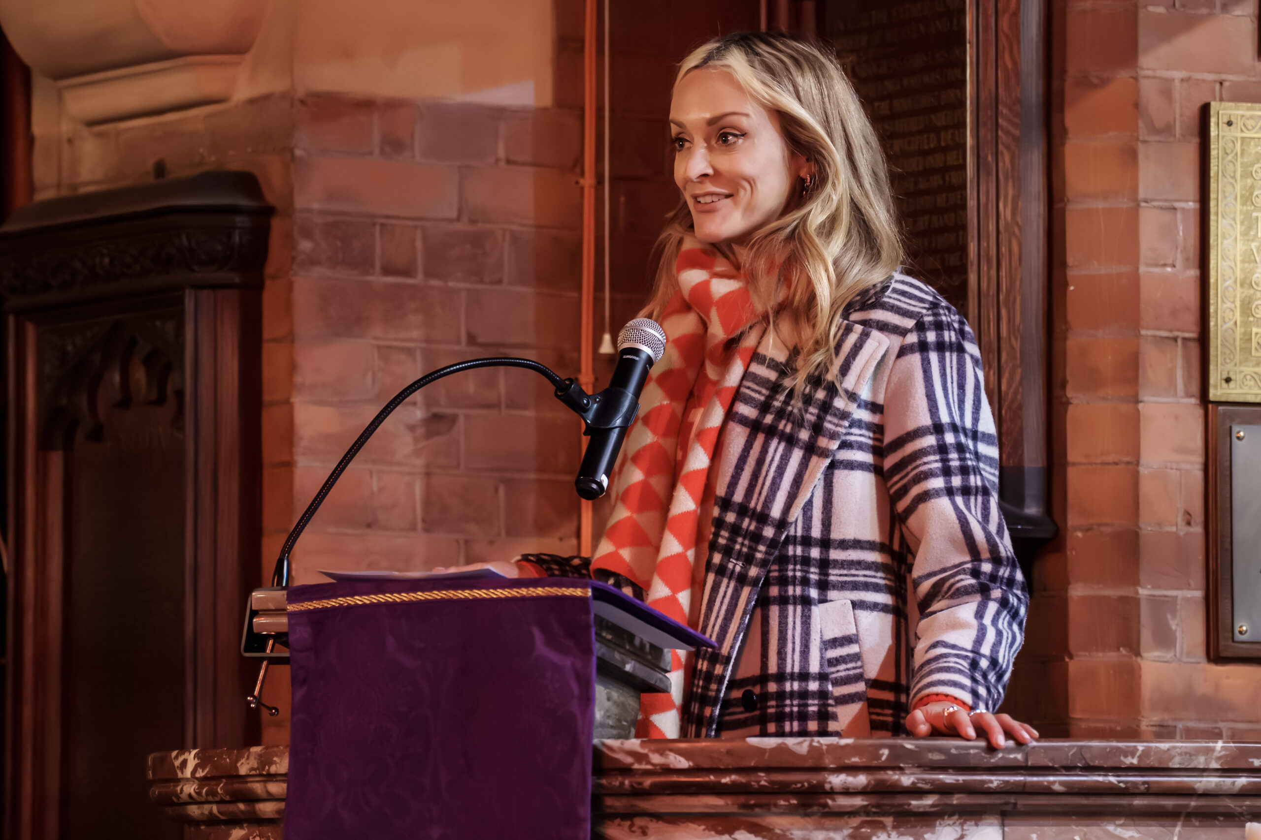 Celebrity Friends open festive season at Mayhew - London Post